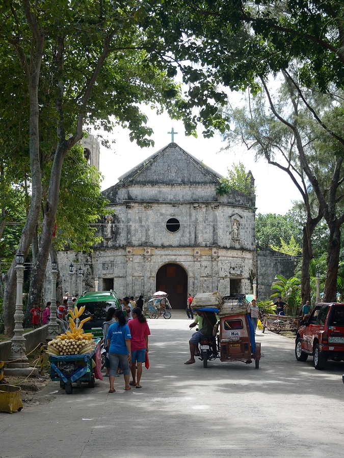 Tom and Margot's Adventures in Photography: Cebu Day 4 - Daanbantayan Tour