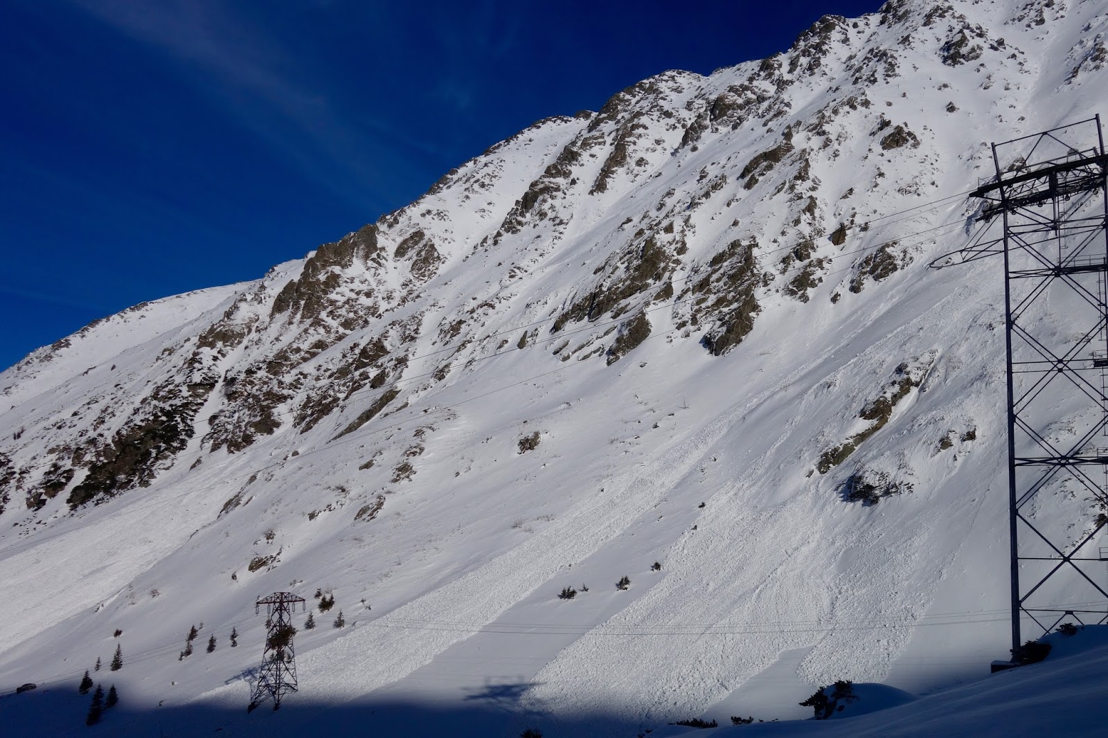 Blogul Avalanse in Carpati a fost mutat pe site-ul avalanseincarpati.ro ...