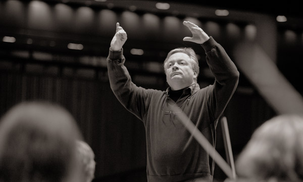 Planet Hugill: Keeping it fresh: conductor David Hill on the challenges ...