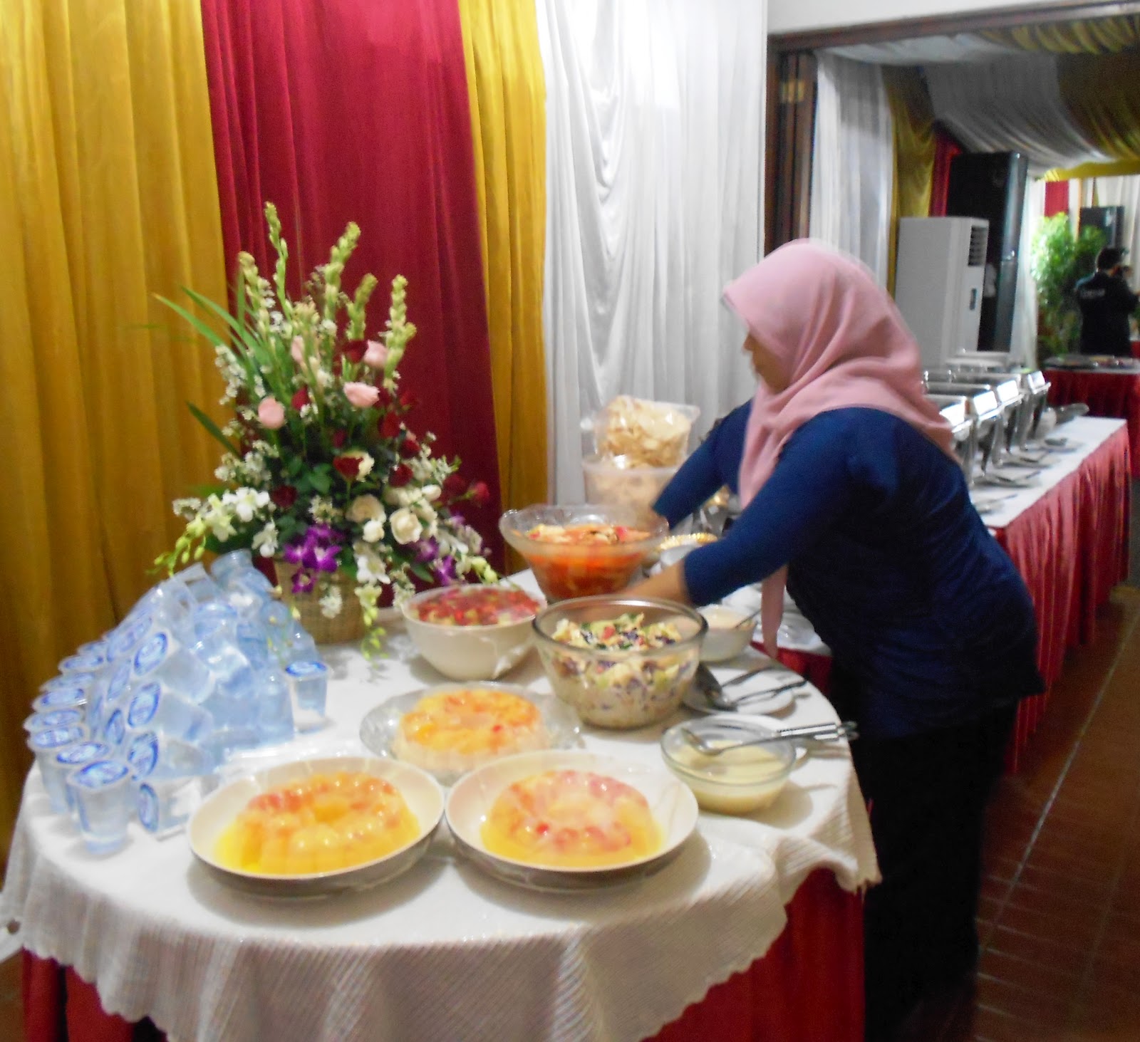 Menerima Pesanan Dinner Buffet: Prasmanan ; Catering untuk acara Ultah ...