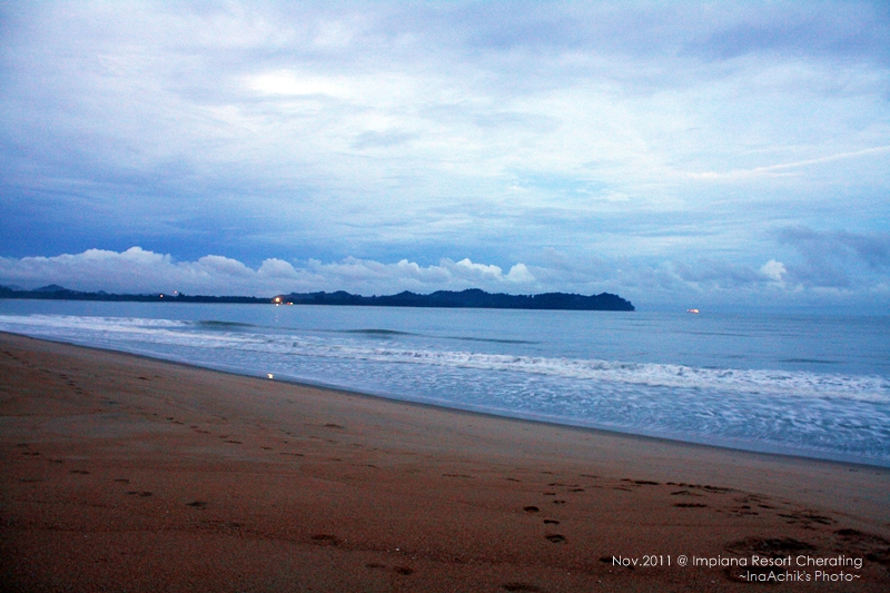 KakikuSukaBerjalan: November to Remember_Part 7 ~ Suatu senja di Pantai ...