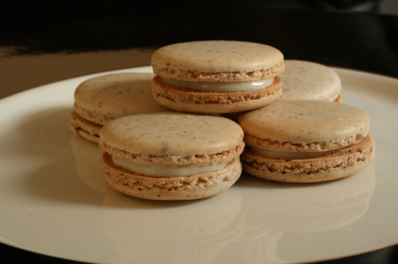 Foodie Yoodie.: Le Patisserie Macaron : Baby Macarons