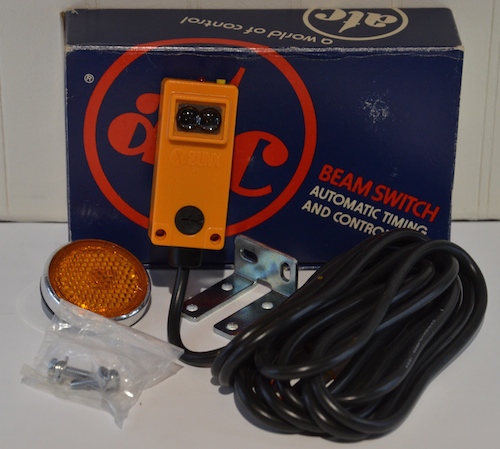 Industrial Electric Switches: ATC/SUNX Retro-Reflective Photoelectric ...