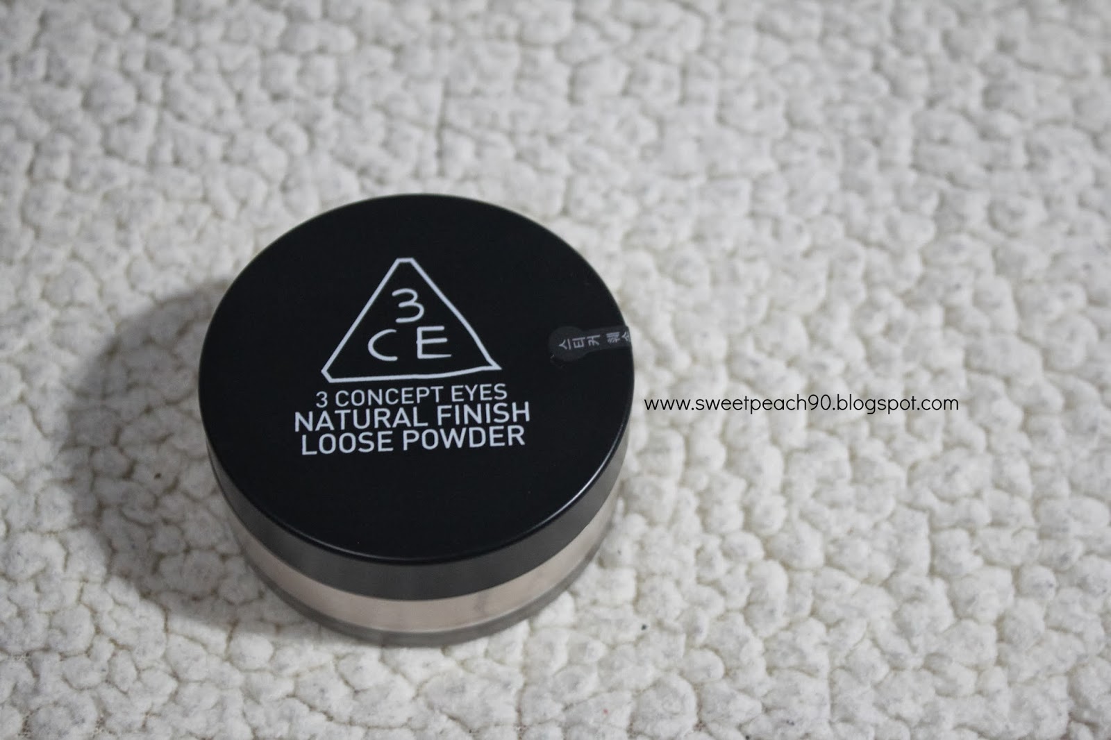 Sweet Peach: [REVIEW] 3CE Natural Finish Loose Powder (#002)