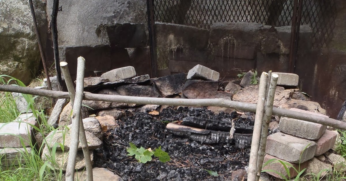 The Maine Outdoorsman: Home Made Reflector Oven Outdoor Cooking