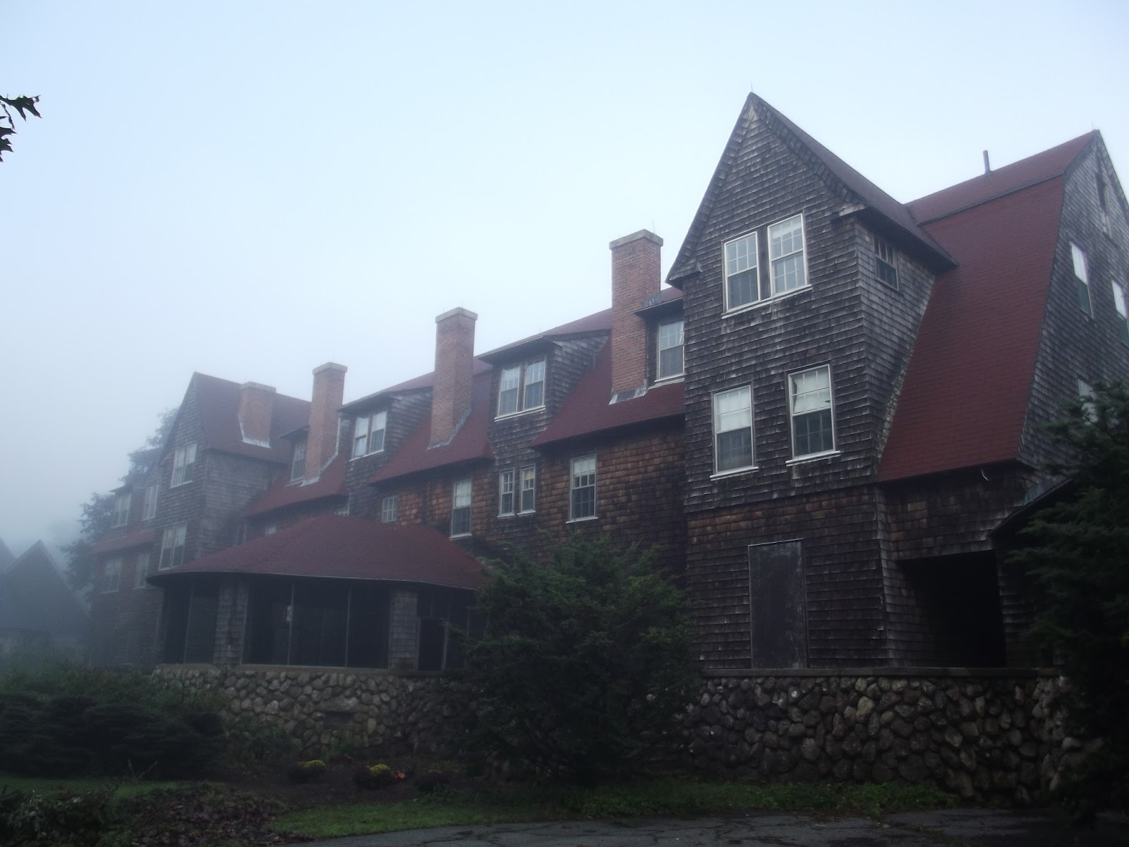 Friends of the Nichewaug Inn