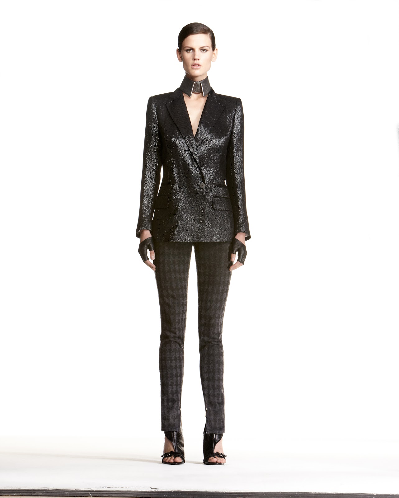 Amita Murray How To Dress For A Job Interview OR What Not To Wear To A Job Interview amita-murray-how-to-dress-for-a-job-interview-or-what-not-to-wear-to-a-job-interview