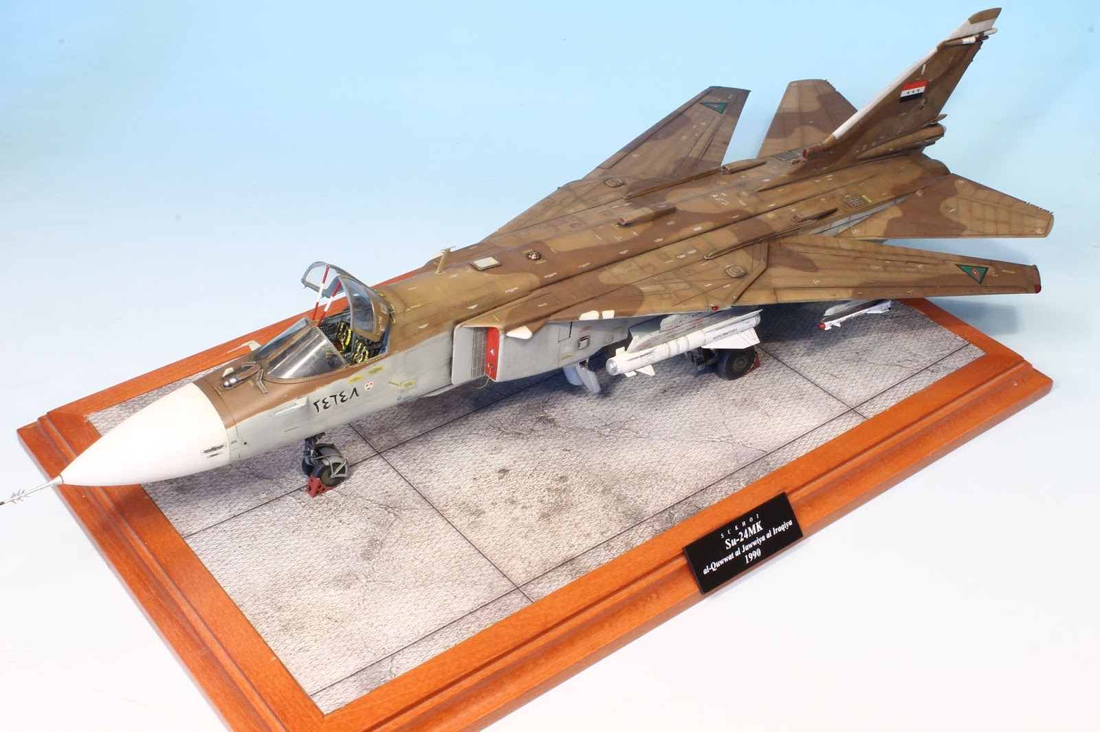 Istvan Michalko's scale models: Sukhoi Su-24MK Fencer-D, IRAQ AF, First ...