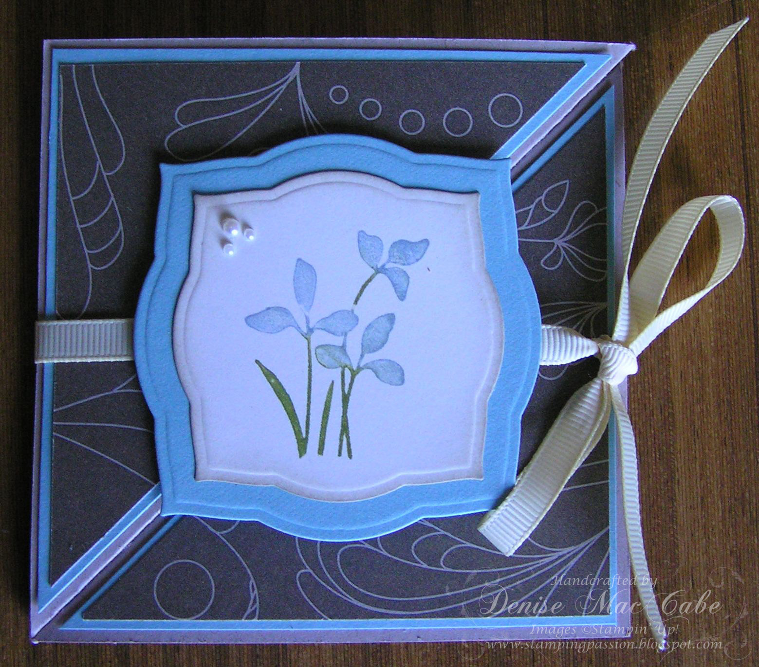 Stamping Passion: Triangle Trifold Card