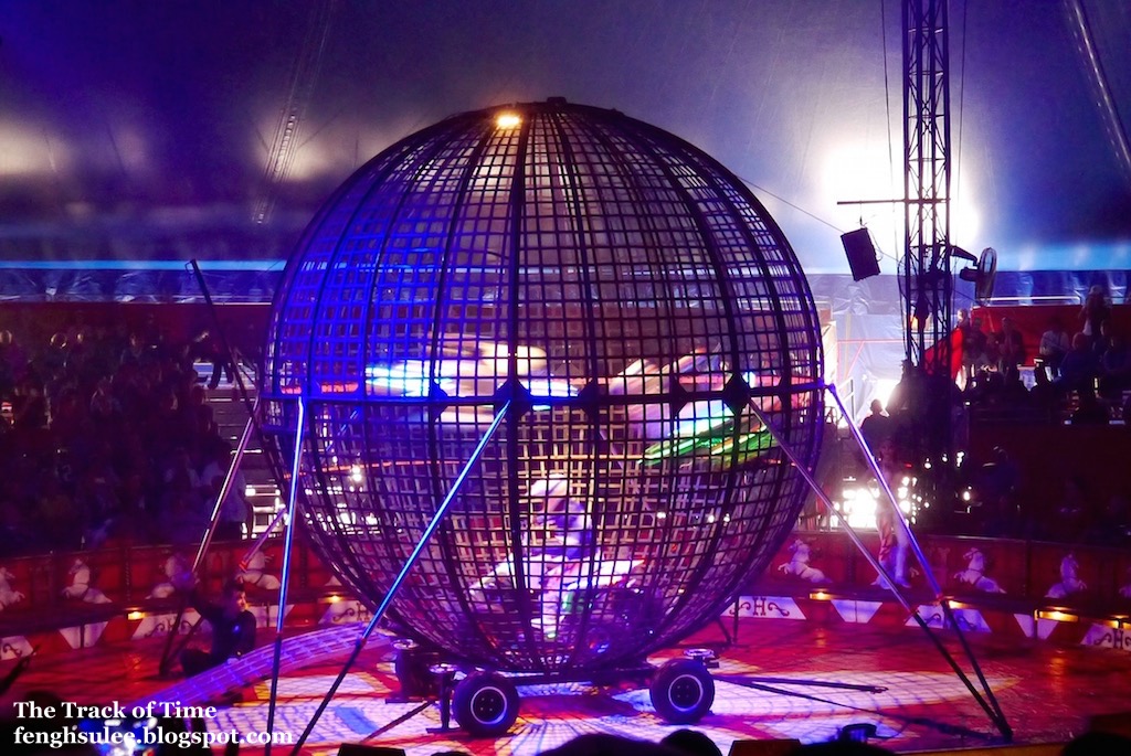 Big E 2016 - Circus Spectacular | The Track of Time