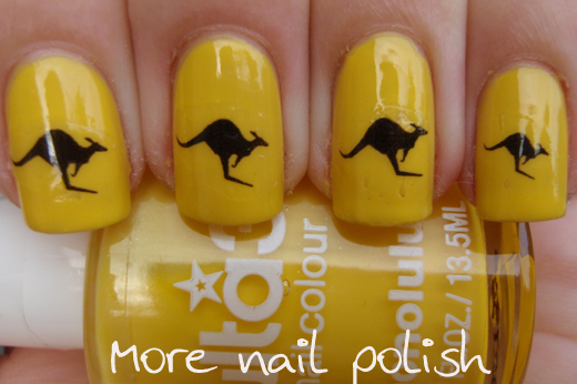 Get your Aussie on! - Kangaroo roadsigns ~ More Nail Polish
