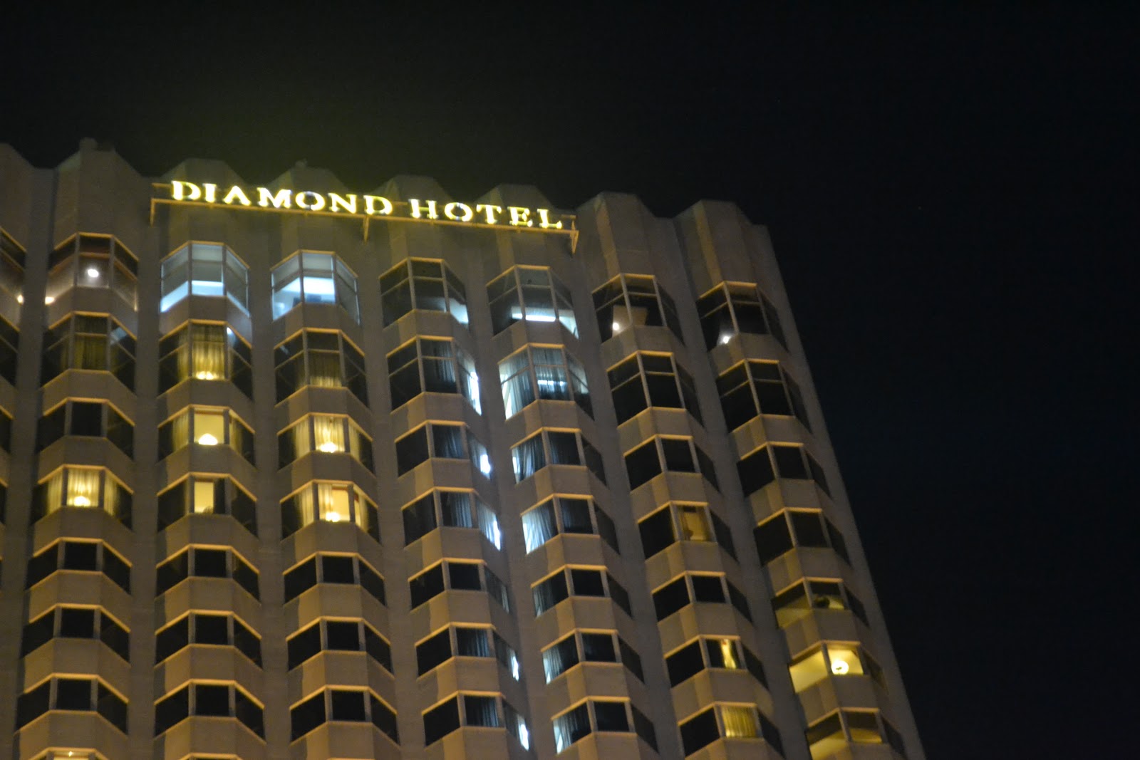 Diamond Hotel Manila - Perumperindo.co.id