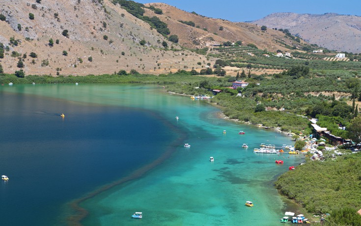 ΕΛΛΑΝΙΑ ΠΥΛΗ: Η μαγευτική λίμνη της Κρήτης ανάμεσα σε βουνά και ελαιώνες!