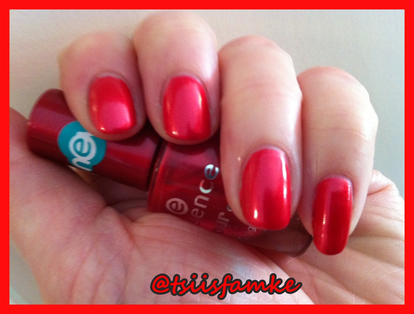 nails 4 fun.•*´¯)¸.•*: Essence Red-y to go