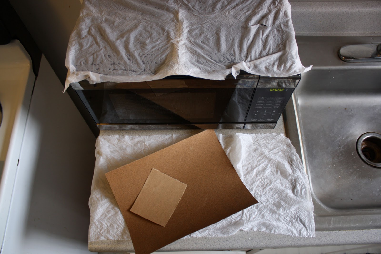 Is It Secret, Is It Safe: The Organized Life - DIY Chalkboard Cabinet Door