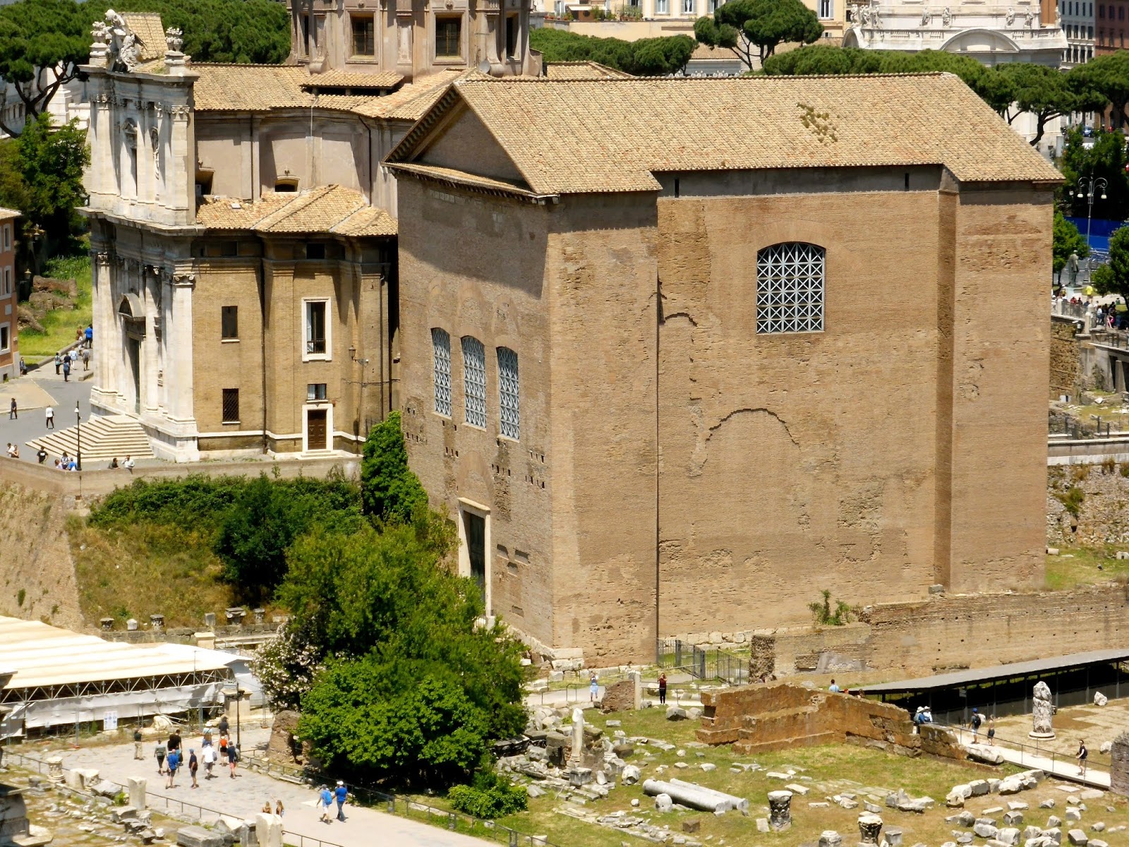 Facciamo un giro in centro?: FORO ROMANO