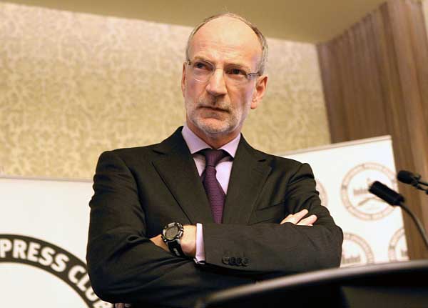 - POINTS DE VUE _______________: La tourmente à Radio-Canada et Hubert ...