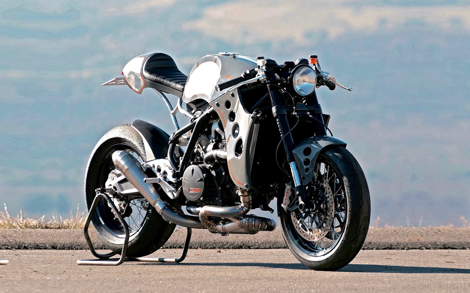 RC80 Ritmo Bestiale - Inazuma café racer