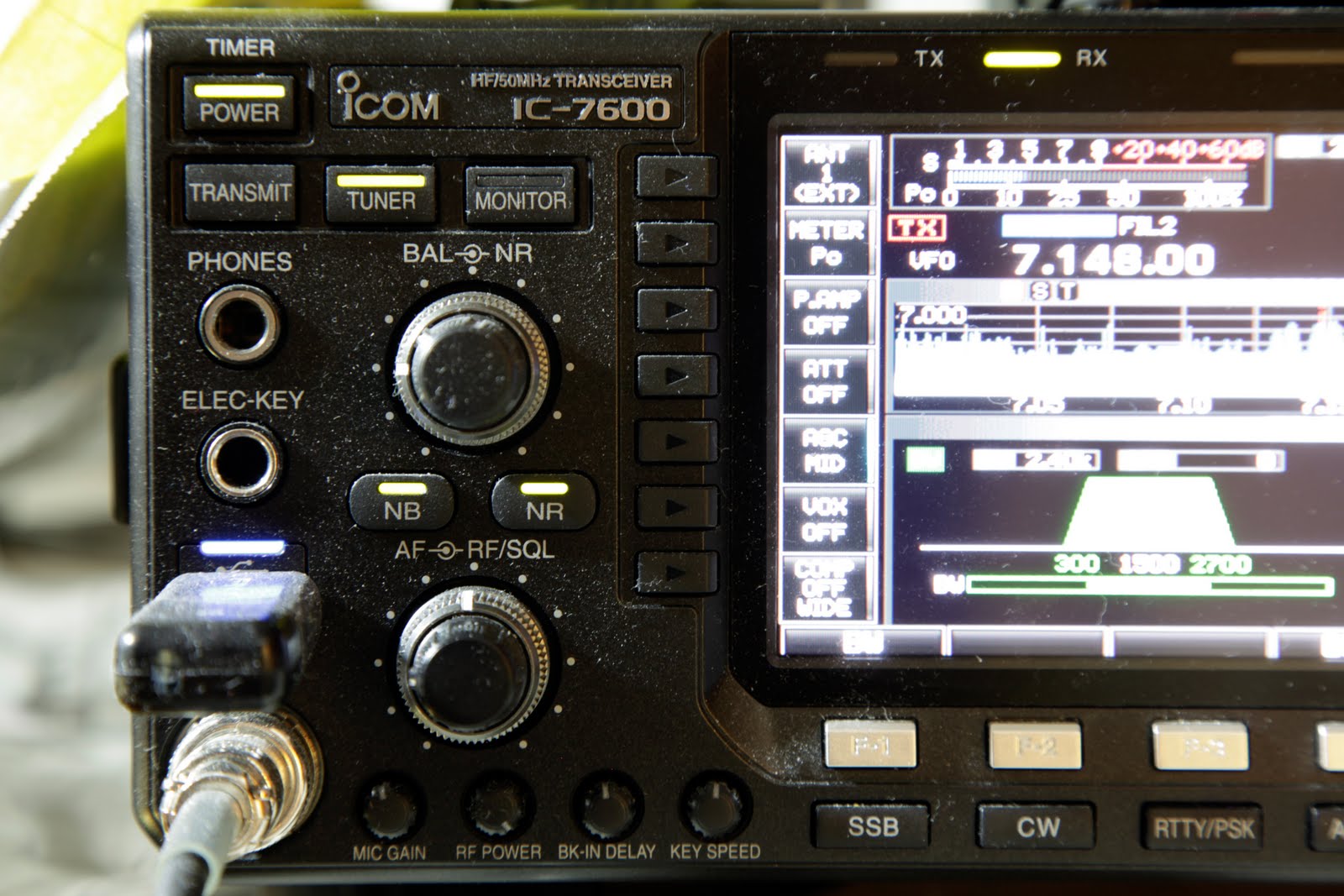 Ned's Amateur Radio Blog: My Icom IC-7600 HF Transceiver
