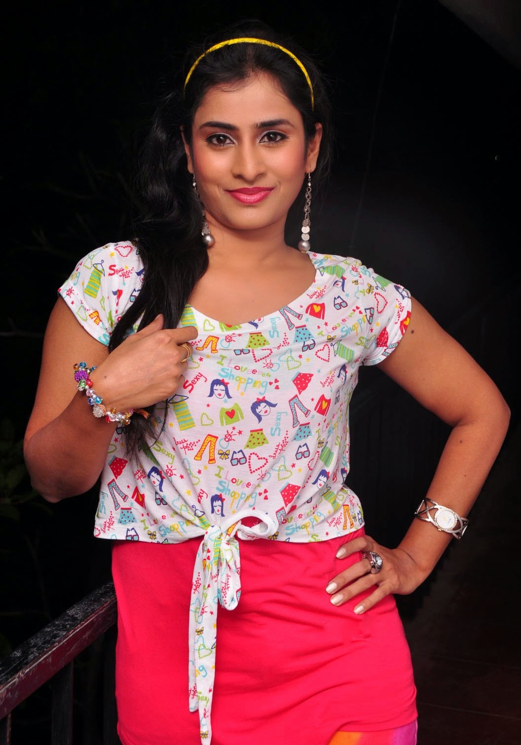 Aparna Latest Candid Pics in Jeans - Hot PHOTOSHOOT Bollywood ...