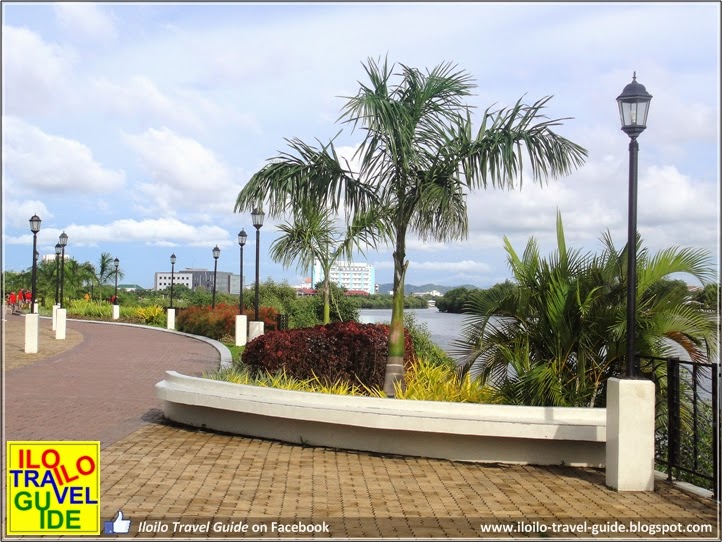 In Photos: The Iloilo River Esplanade
