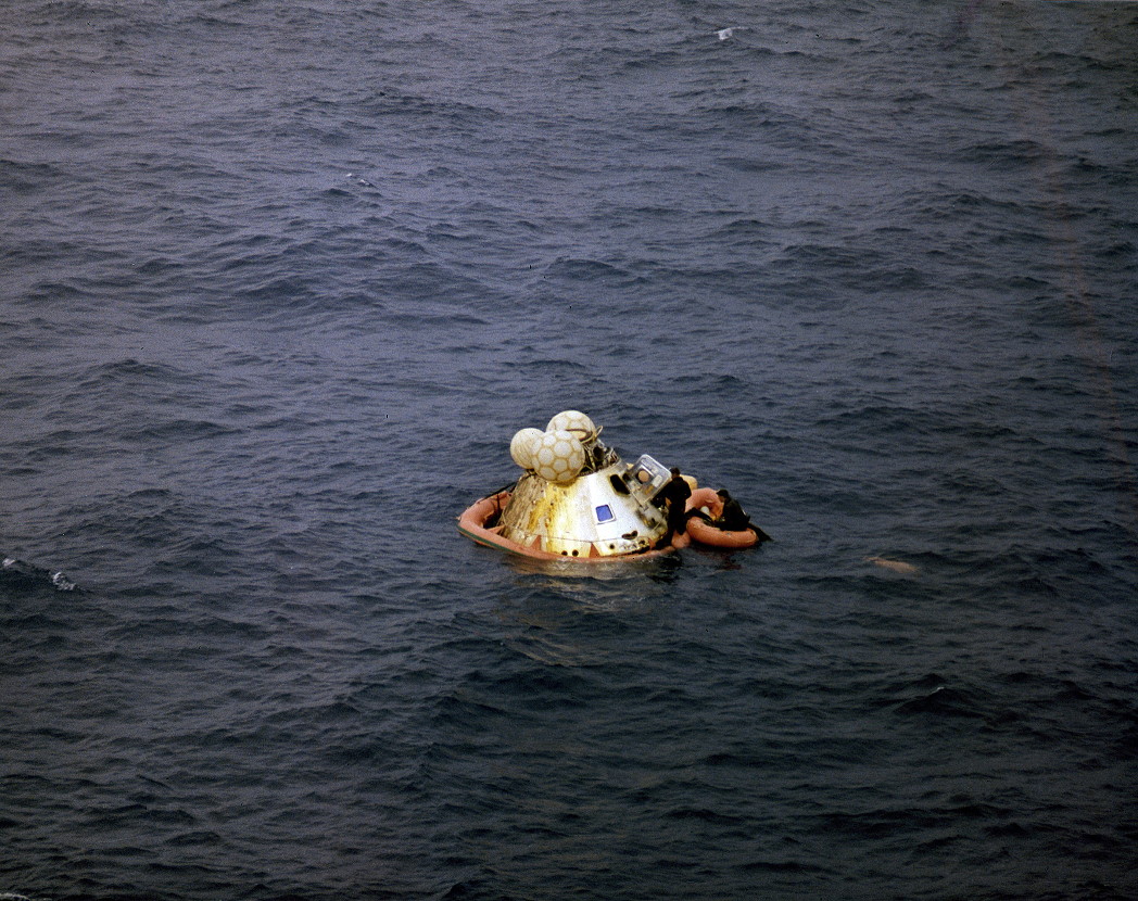 Apollo 7 Timeline: 1968/10/22: Rientro nell'atmosfera e "splashdown ...