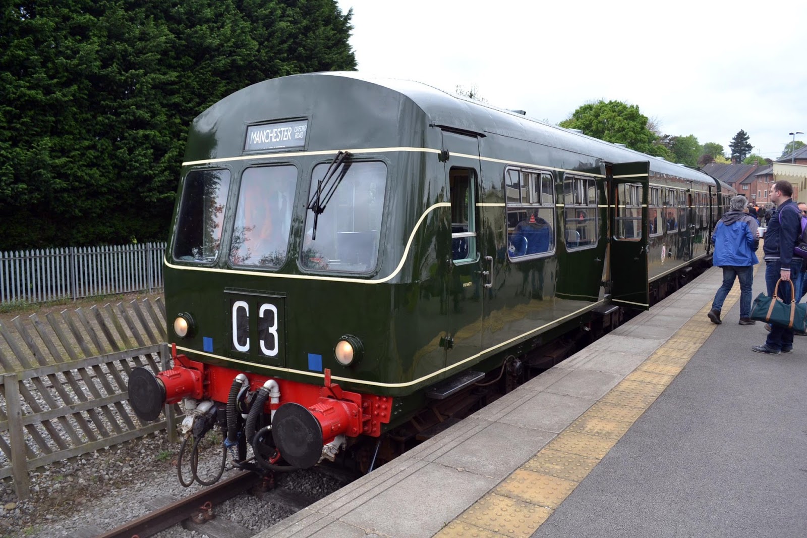 British Diesels and Electrics: DMUs