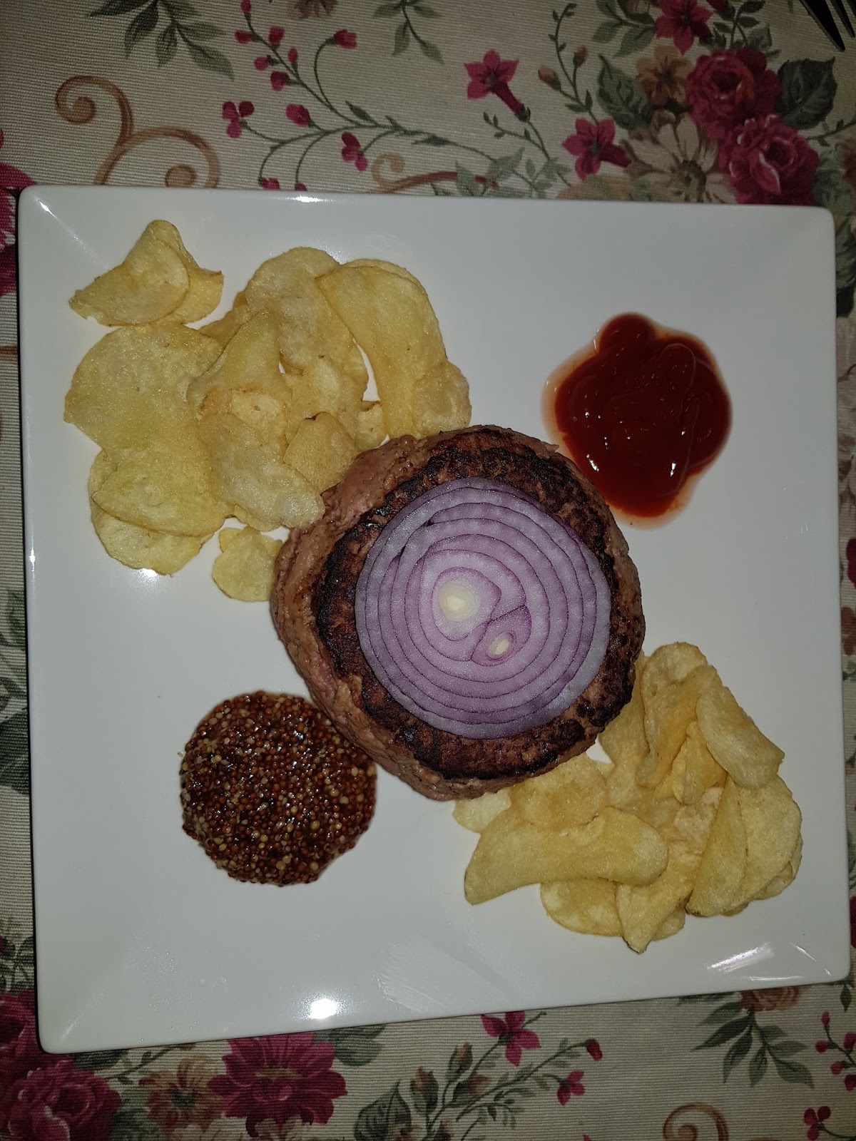 COCINA ANTIESTRÉS: HAMBURGUESA RELLENA DE QUESO DE CABRA