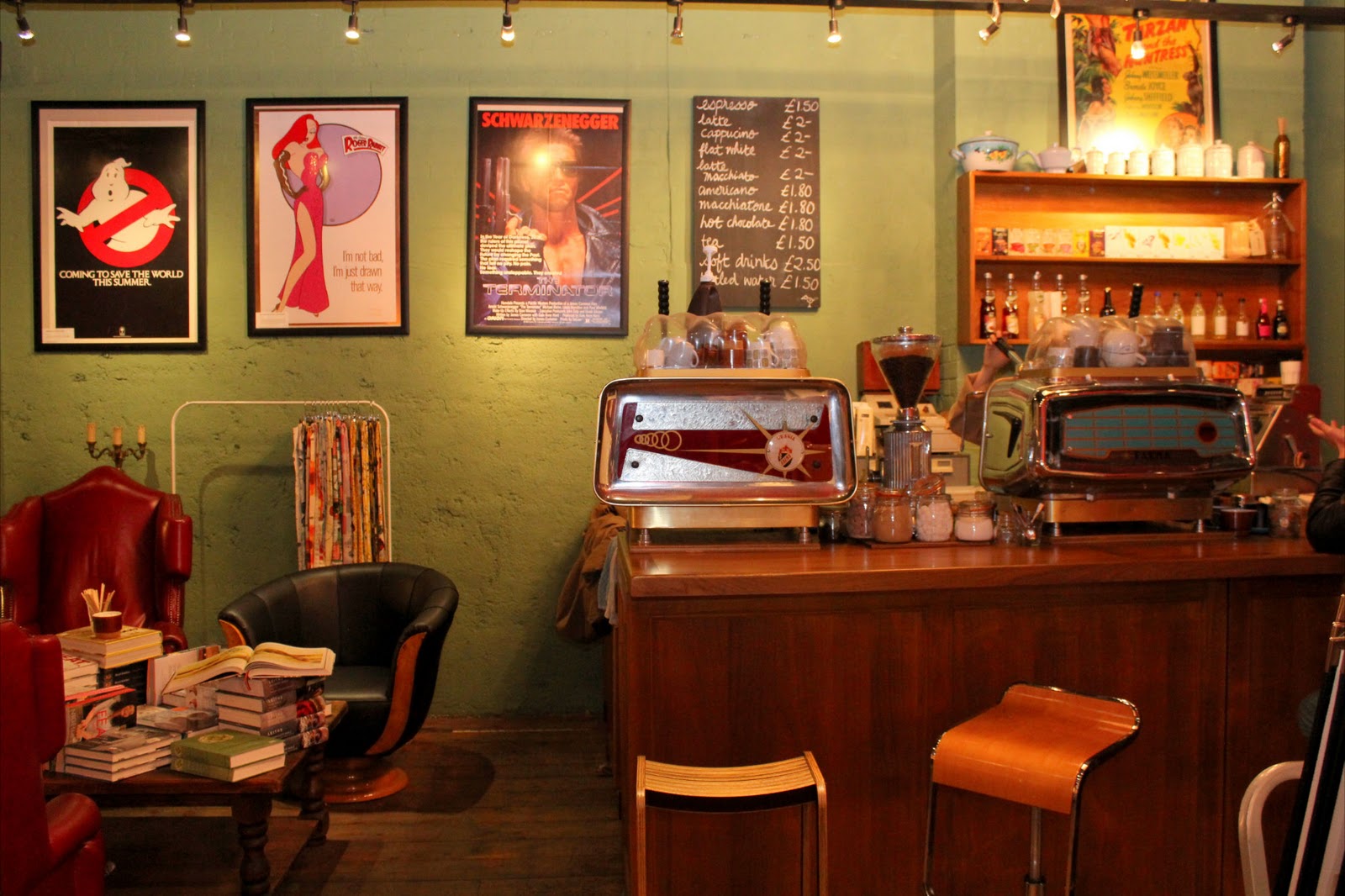 BLITZ VINTAGE DEPARTMENT STORE... - London On The Inside