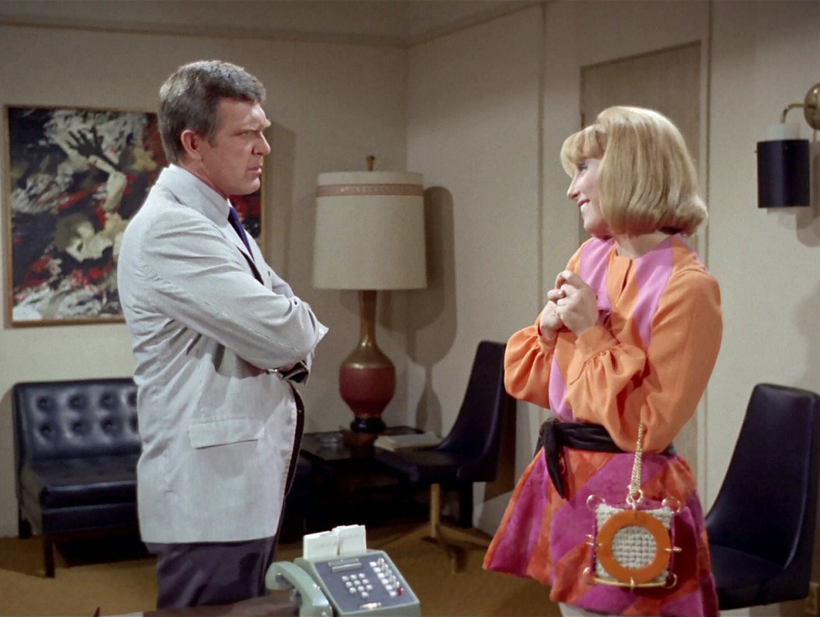 Doux Reviews: Star Trek: Assignment: Earth