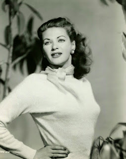Slice of Cheesecake: Yvonne De Carlo, pictorial