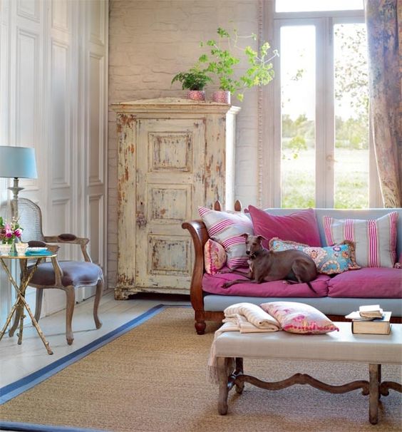 Eye For Design: Decorating With The Color Raspberry