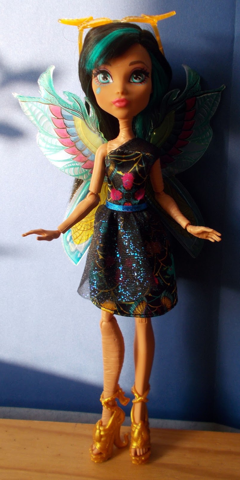 Calaminthes Clawdeen & Fashiondoll Friends: REVIEW: Garden Ghouls Cleo ...