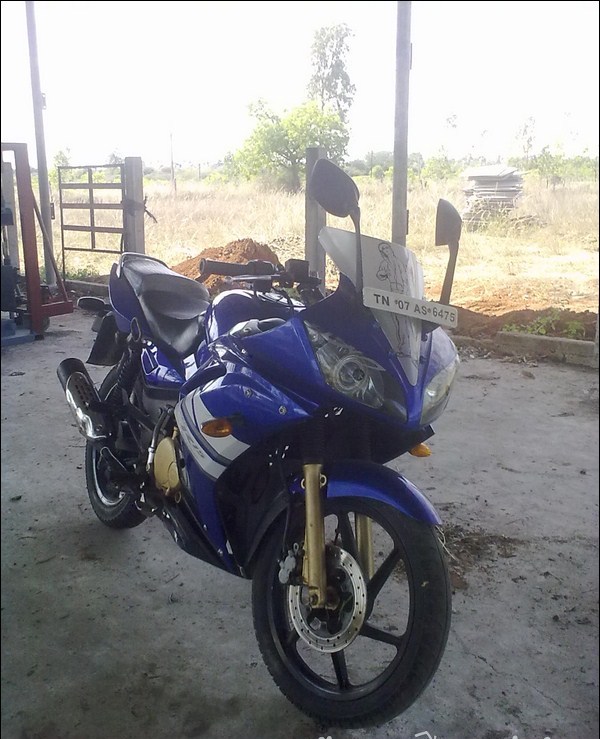 BIKES WORLD: Bajaj Pulsar with R15′s Looks – Modifications done for Rs ...