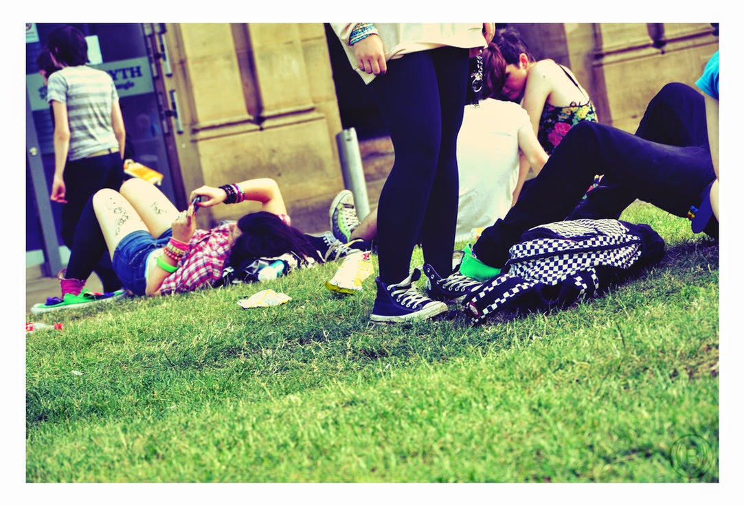 Then vs Now: Teenage lifestyle Then vs Now