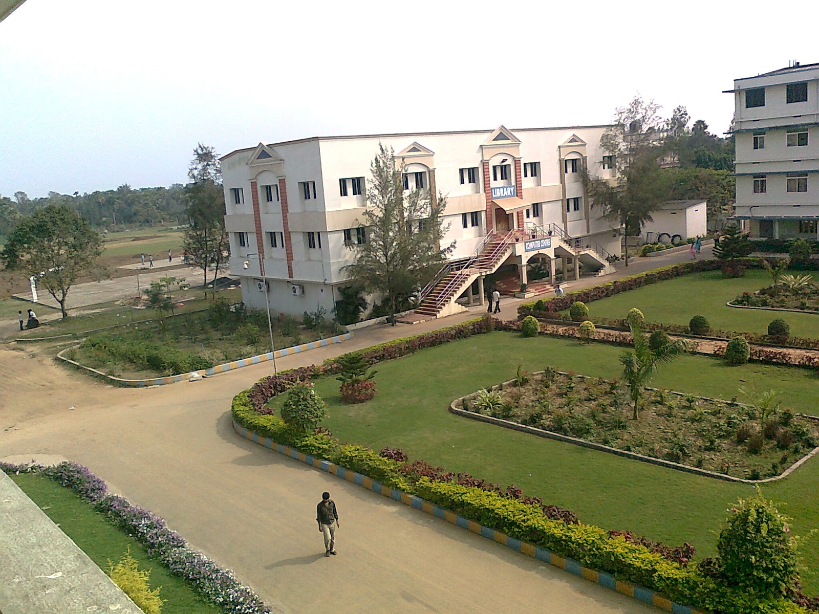 SWARNANDHRA COLLEGE OF ENGINEERING AND TECHNOLOGY MECHANICAL(2010-2014 ...