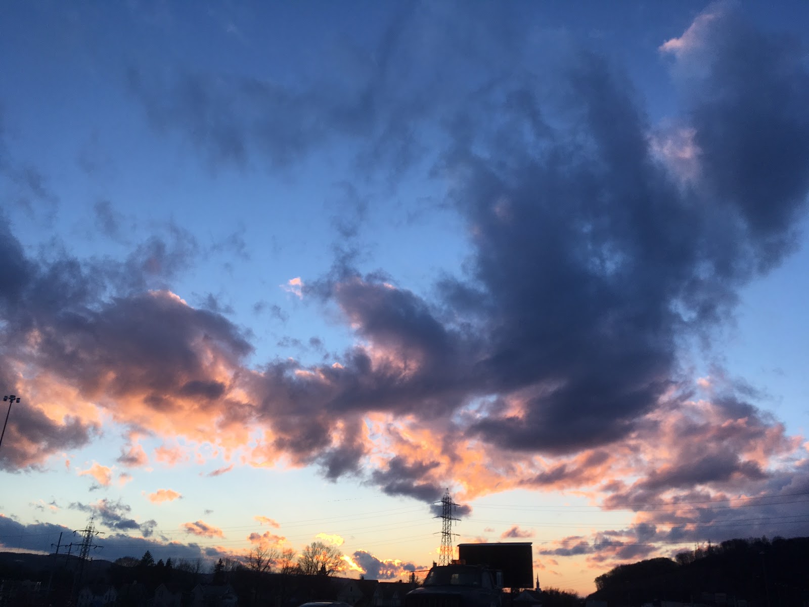 Ramblin' with AM: Skywatch Friday - The New Year