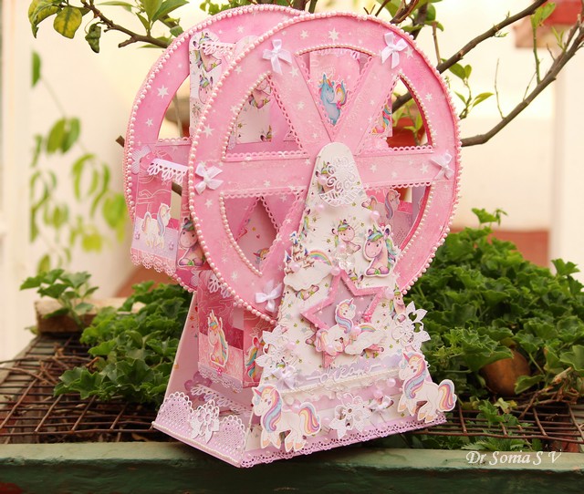 Cards and Crafts : Magical Unicorns DIY Ferris Wheel