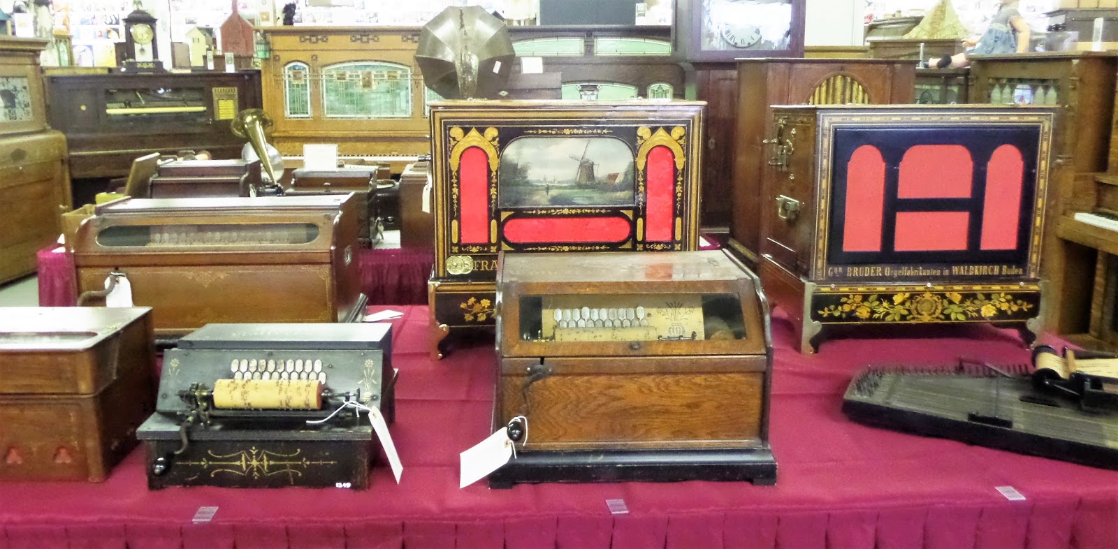 Cheese Plates and Room Service: "American Treasure Tour" Delights ...