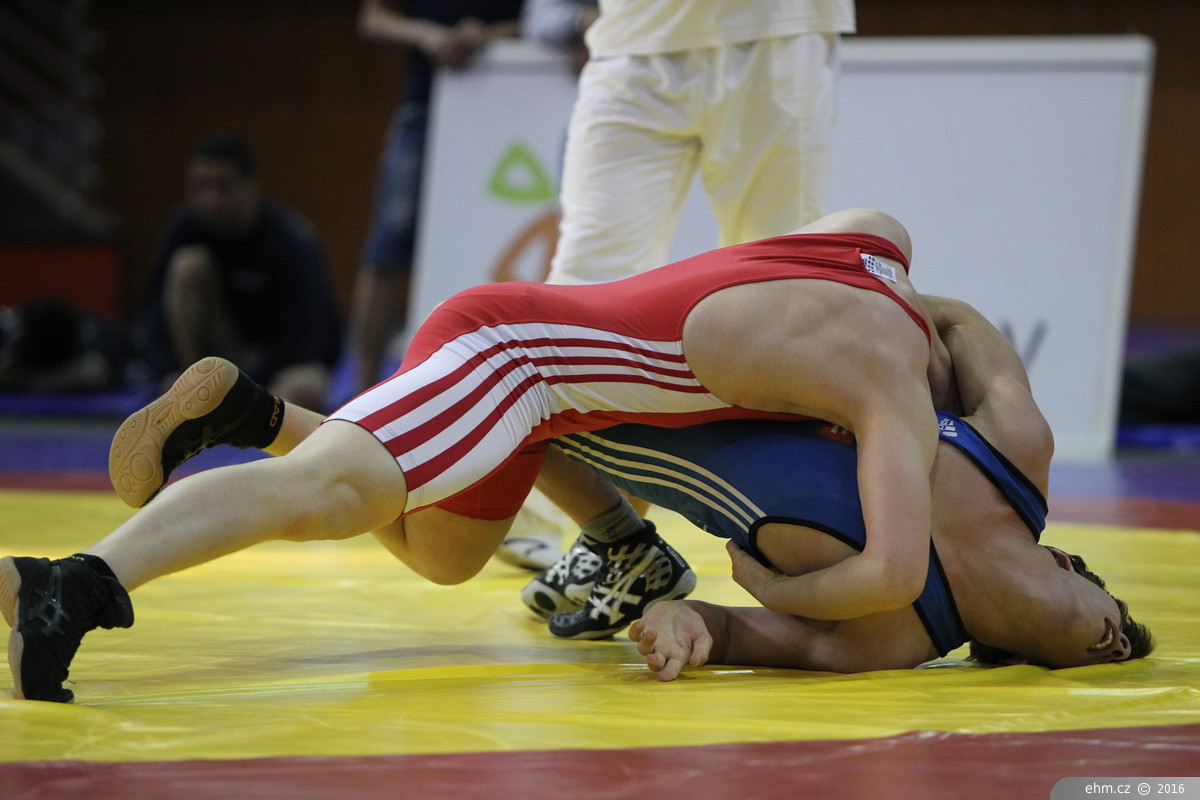 Finished by pin: Wrestling photoset 166