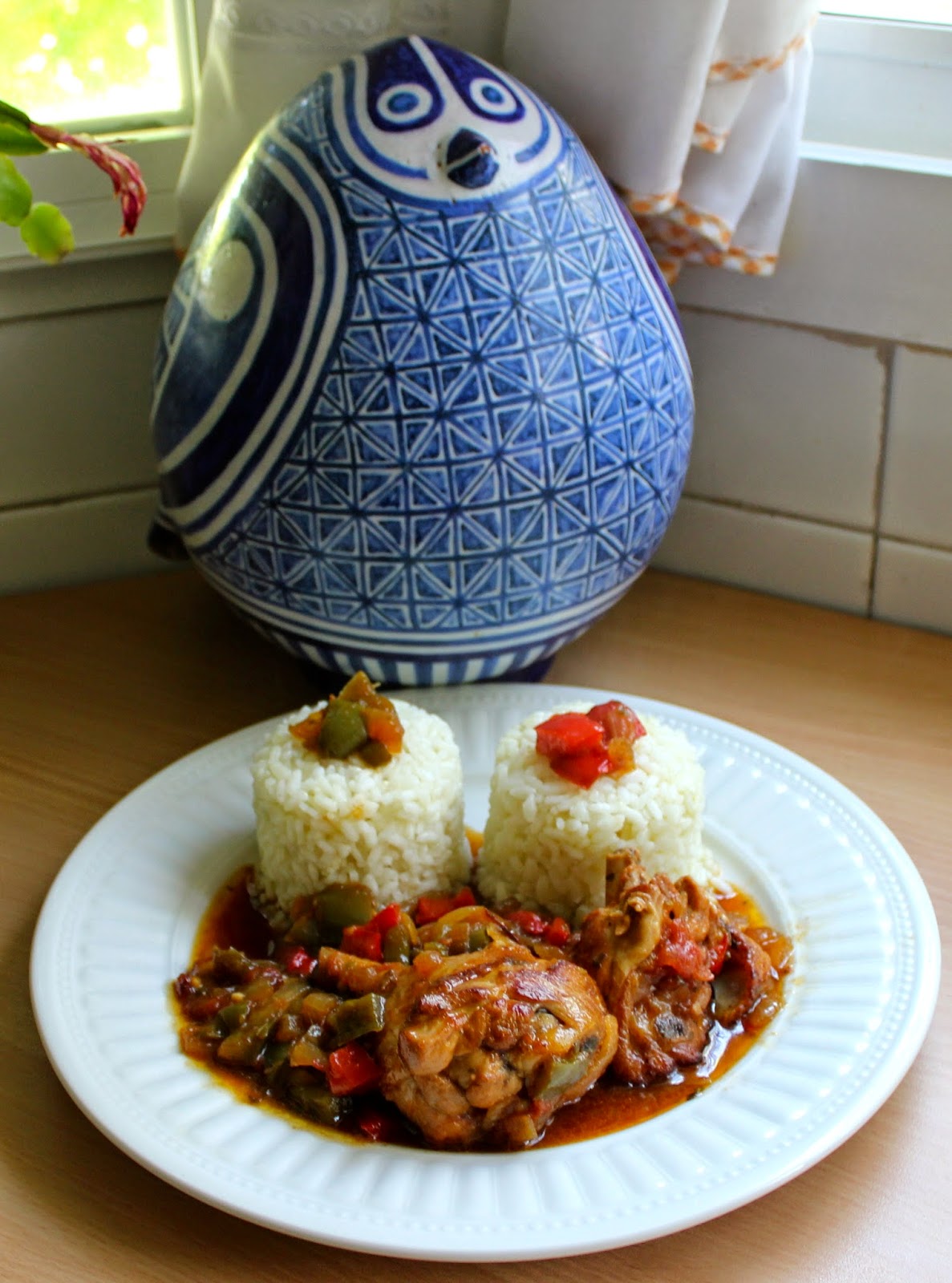 Cocinar es vivir y Bordar también: Pollo guisado dominicano al estilo ...