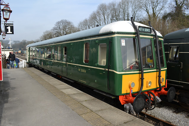 British Diesels and Electrics: Class 122 (Gloucester Railway Carriage ...