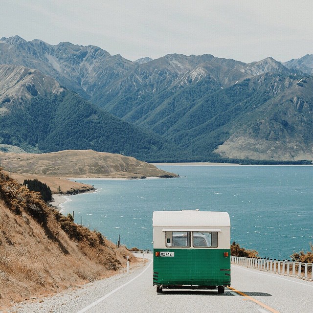 daily timewaster: Friday Open Road