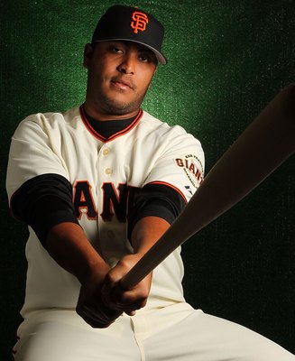 Décimo Inning: Héctor Sánchez espera que su bate siga produciendo