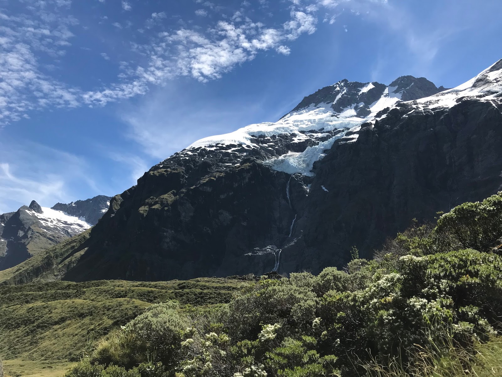 Tales of a Rambling Rover: Day 6: Day hike from Top Forks Hut to Lakes ...