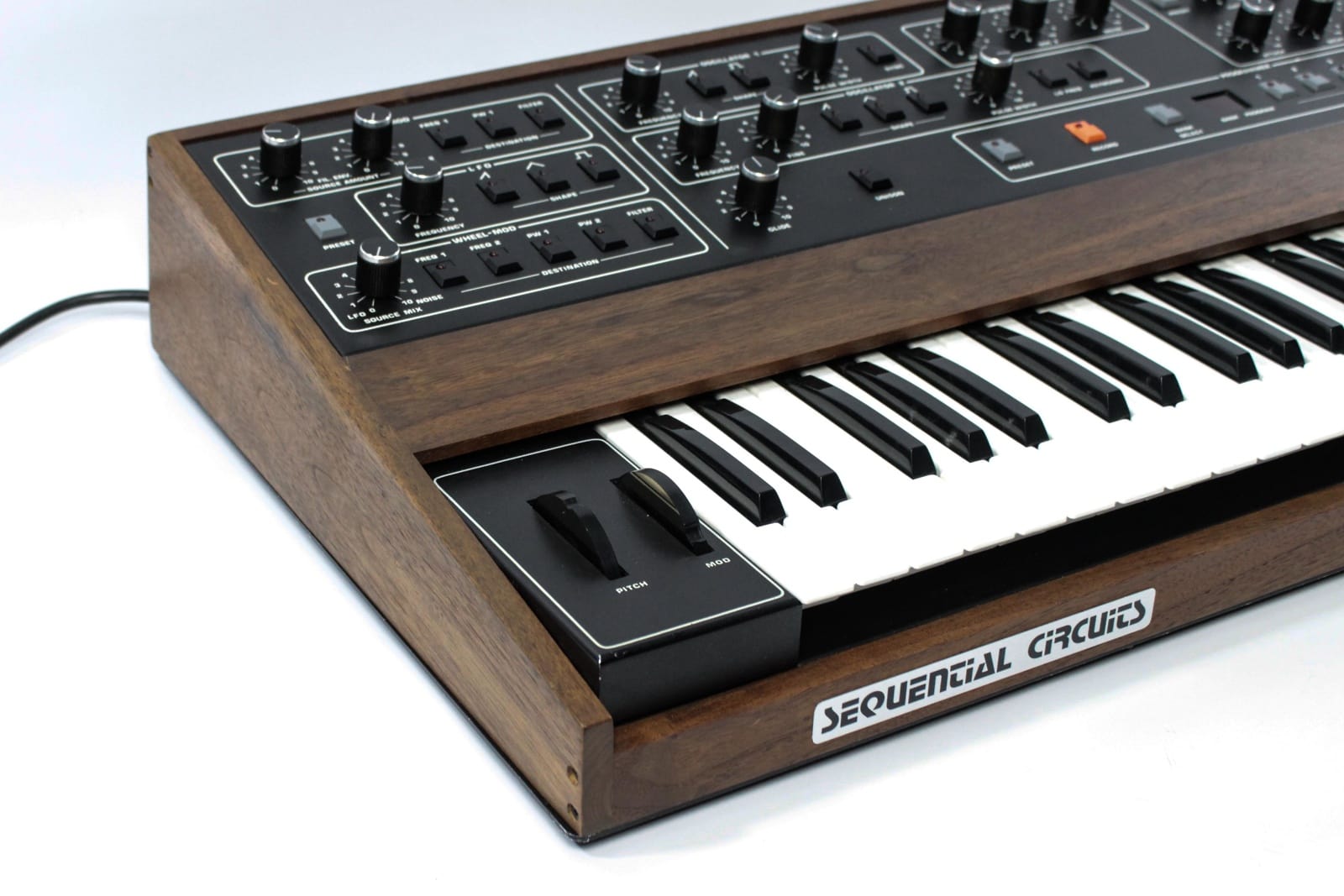 MATRIXSYNTH: Sequential Circuits Prophet 5 Rev 2 Analog Polyphonic ...