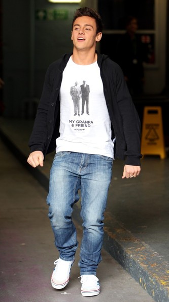 Tom Daley All Smiles At ITV Studios | Oh yes I am