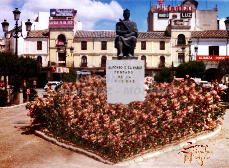 EL SAYON: EL BOCETO DEL MONUMENTO A ALFONSO X EL SABIO, EN LA FUNDACIÓN ...