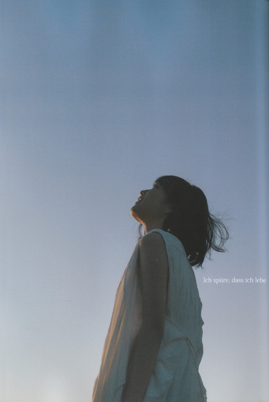 Ikuta Erika 1st Photobook 「Tenchou」 | VOZ48 Mirror