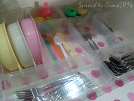 Susunatur Laci Sudu dan Garfu {Cutlery} - Susun Atur Sioca